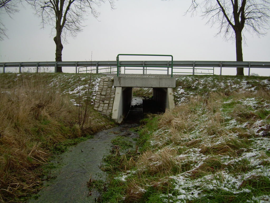 Durchlässe in Bundes- und Landesstraßen im Land Brandenburg – Wasser ...